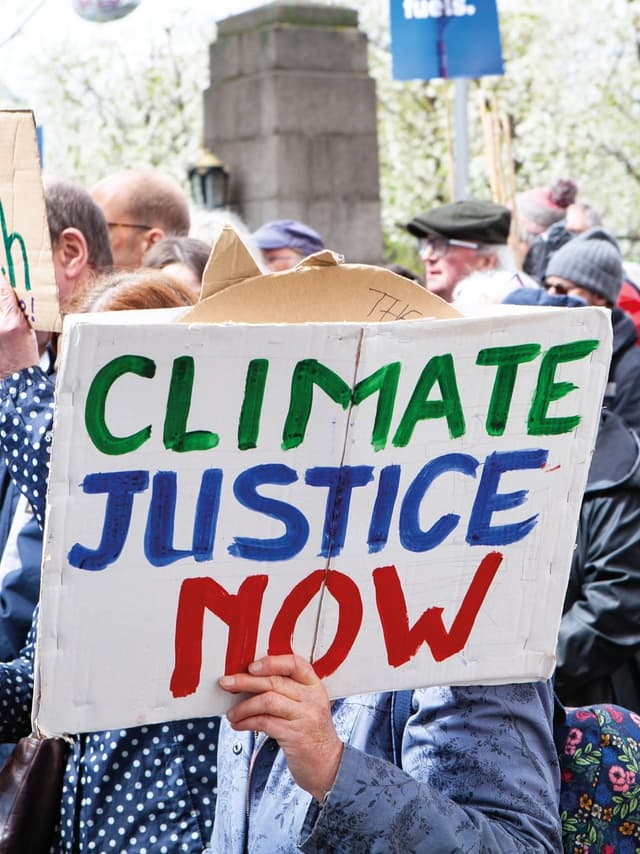 Lent calendar with daily prayers and reflection